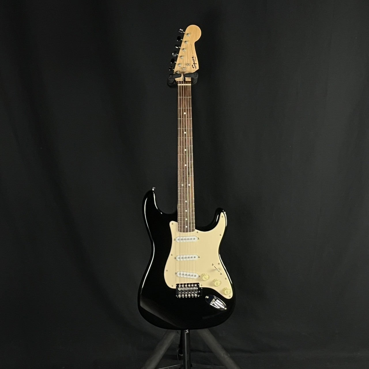 Squier Bullet Stratocaster | UNISOUND BANGKOK กีตาร์ไฟฟ้า กีตาร์มือสอง ...